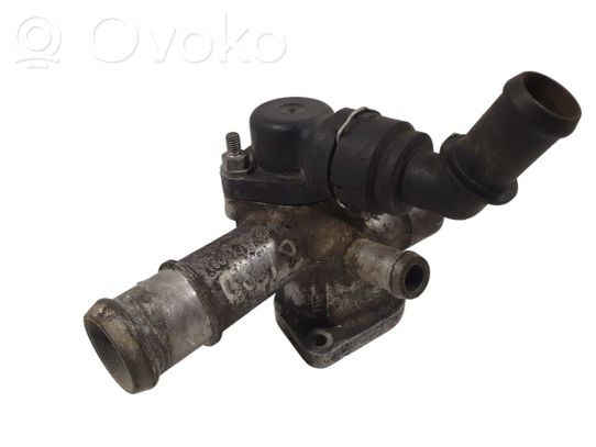 038121133A Volkswagen PASSAT B5 Boîtier de thermostat, 5,58 € | OVOKO