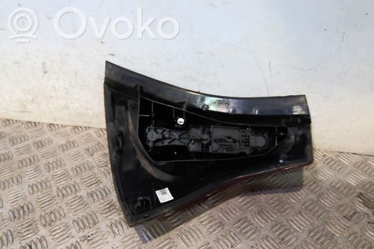 8200734825 Dacia Sandero Feux arrière / postérieurs, 40,00 € | OVOKO