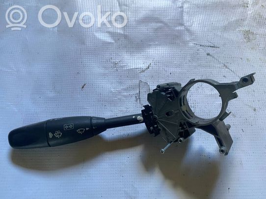 a0005452210 Mercedes-Benz E W211 Commodo d'essuie-glace, 16,32 € | OVOKO