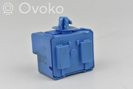 8665250010 Toyota Hilux (AN120, AN130) Relais de klaxon, 72,60 € | OVOKO