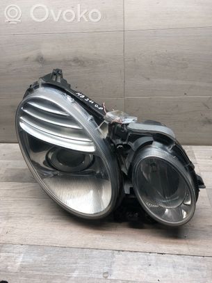 A2118709026 Mercedes-Benz E W211 Phare frontale, 150,00 € | OVOKO