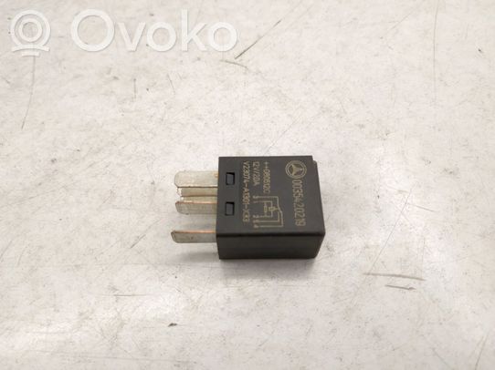 A0035420219 Mercedes-Benz Sprinter W906 Relais régulateur de vitesse ...