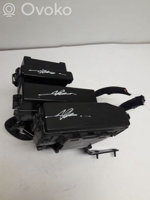 243126382R Renault Kadjar Boîte à fusibles, 350,00 € | OVOKO