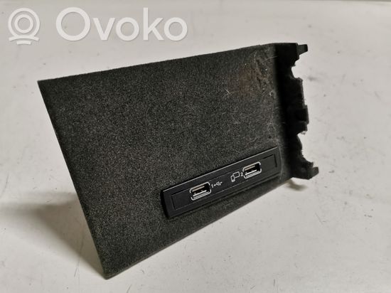 A1728202000 Mercedes-Benz GLE (W166 - C292) USB socket connector ...