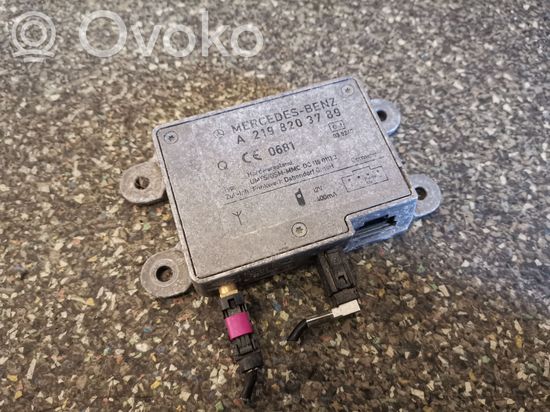 Mercedes-Benz E W211 Aerial antenna amplifier A2198203789 | EzParts ...