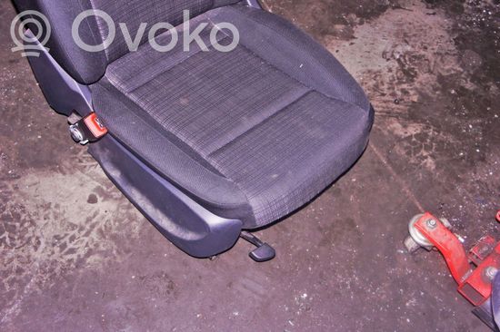 Mercedes-Benz Vito Viano W447 Front Driver Seat | EzParts - Used Auto Parts