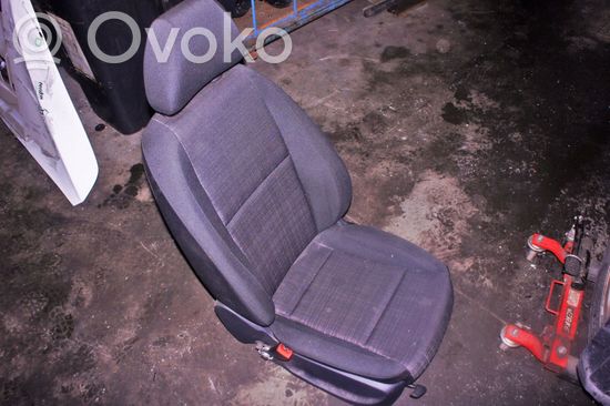 Mercedes-Benz Vito Viano W447 Front Driver Seat | EzParts - Used Auto Parts