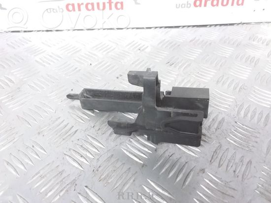 7844263 BMW M5 Radiator mount bracket 7844263 | EzParts - Used Auto Parts