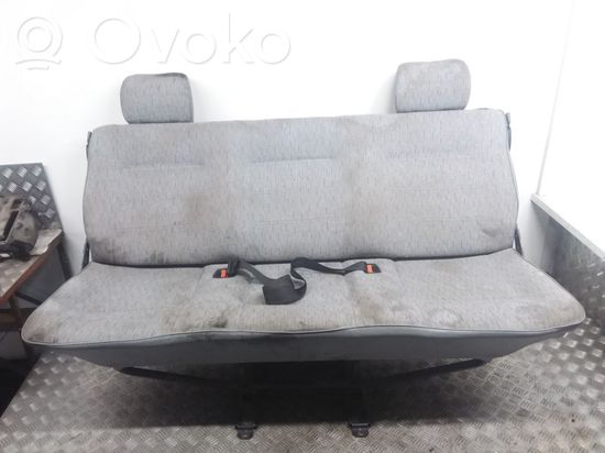 Volkswagen Transporter - Caravelle T4 Third Row Seats | EzParts - Used ...