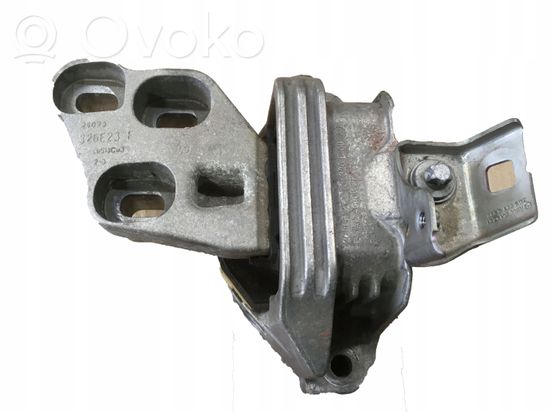 Mercedes-Benz CLA C117 X117 W117 Engine mounting bracket | EzParts ...