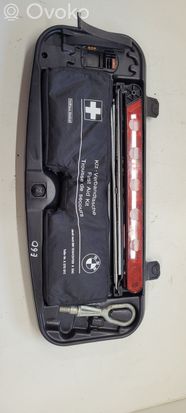BMW 5 E60 E61 Tool box | EzParts - Used Auto Parts