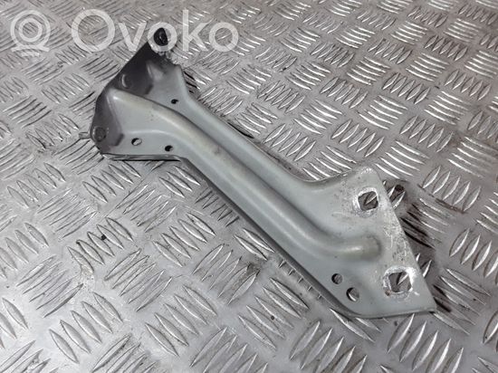 Audi Q5 SQ5 Fender Mounting Bracket 8R0821135 | EzParts - Used Auto Parts