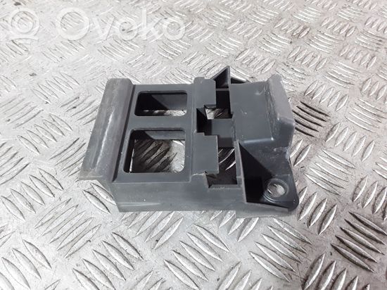Mercedes-Benz Sprinter W906 Front Bumper Mounting Bracket A9068850163 ...