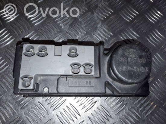 2088000448 Mercedes-Benz E W210 Central locking vacuum pump 2088000448 ...