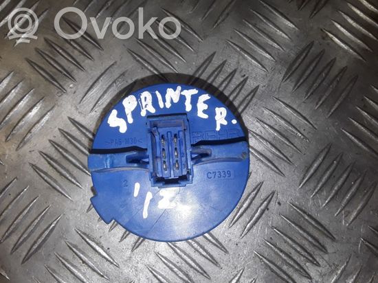 NOCODE Mercedes-Benz Sprinter W906 Heater blower motor/fan resistor ...