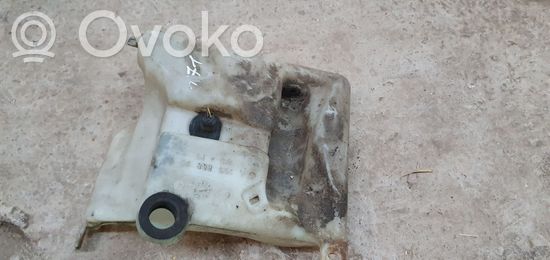 2038600060 Mercedes-Benz C W203 Windshield washer fluid reservoir/tank ...