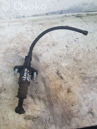 Mercedes-Benz Vaneo W414 Clutch slave cylinder | EzParts - Used Auto Parts