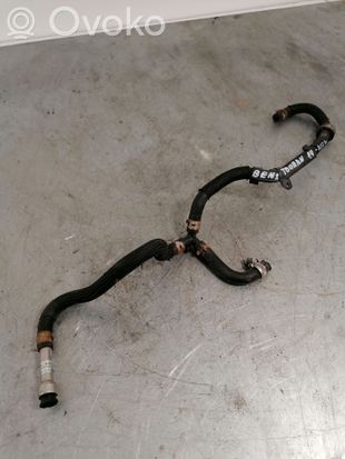 Volkswagen Touran I Fuel Line Pipe 03C133679BA | EzParts - Used Auto Parts