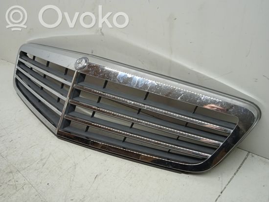 A2048801283 Mercedes-Benz C W204 Front bumper upper radiator grill ...