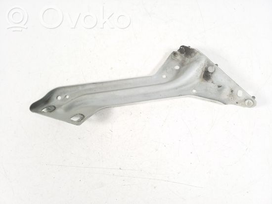 8R0821135 Audi Q5 SQ5 Fender mounting bracket 8R0821135 | EzParts ...