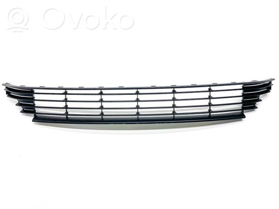3C8853677F Volkswagen Golf VII Front bumper lower grill 3C8853677F ...