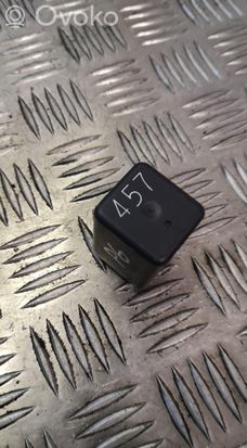 038907281b Volkswagen PASSAT B6 Glow plug pre-heat relay 038907281b ...
