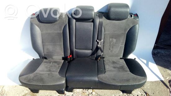 Mercedes-Benz ML W164 Second Row Seats | EzParts - Used Auto Parts