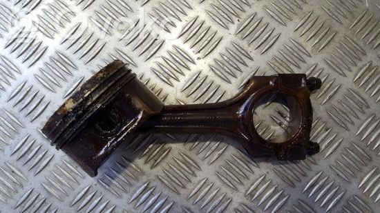 Mercedes-Benz E W124 Piston with connecting rod | EzParts - Used Auto Parts