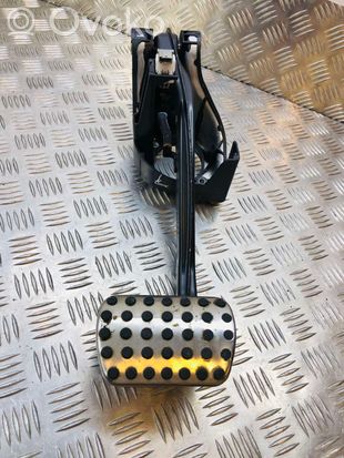 Mercedes-Benz E AMG W212 Brake Pedal A1702900182 | EzParts - Used Auto ...