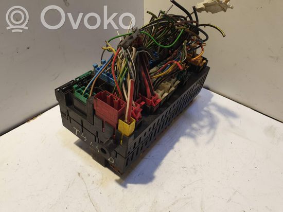 357937039 Volkswagen Transporter - Caravelle T4 Fuse box set 357937039 ...