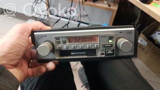 PHILIPS 22AC990 Mercedes-Benz E W124 Radio/CD/DVD/GPS head unit PHILIPS ...