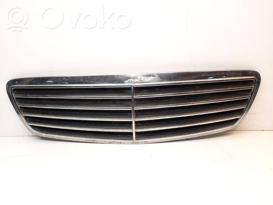 Mercedes-Benz S W220 Front Grill A2208800383 | EzParts - Used Auto Parts