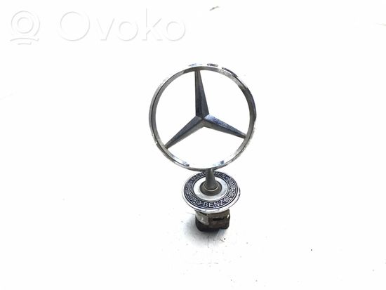 K752 Mercedes-Benz E W211 Manufacturer badge logo/emblem K752 | EzParts ...