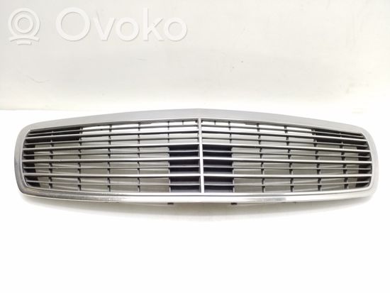 Mercedes-Benz E W211 Front Grill A2118800283 | EzParts - Used Auto Parts