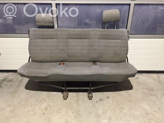 Volkswagen Transporter - Caravelle T4 Third Row Seats - EzParts - Used ...