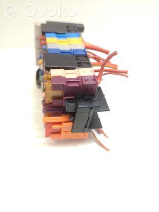 Mercedes-Benz SLK R171 Fuse Module 2035400050 | EzParts - Used Auto Parts