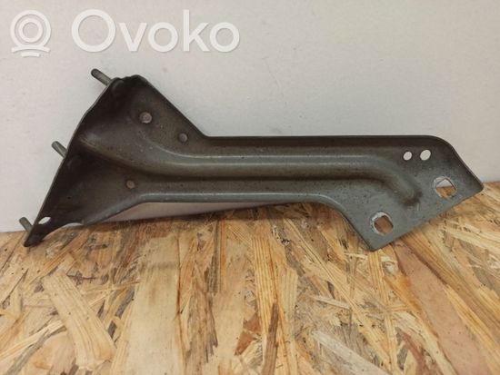 Audi Q5 SQ5 Fender Mounting Bracket 8R0821136 | EzParts - Used Auto Parts