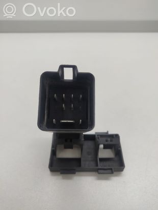 Volkswagen PASSAT B6 Glow Plug Pre-heat Relay 0281003038 0281003038 ...