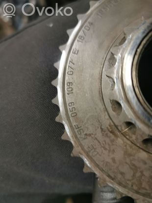 059109077E Audi A8 S8 D3 4E Camshaft pulley/ VANOS 059109077E | EzParts ...