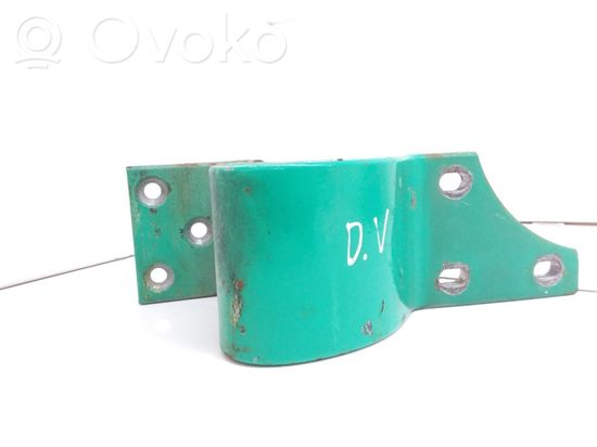 Mercedes-Benz 207 310 Front Door Upper Hinge | EzParts - Used Auto Parts
