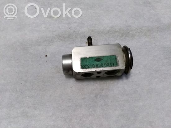 Mercedes-Benz C W202 Air conditioning (A/C) expansion valve 2108300084 ...