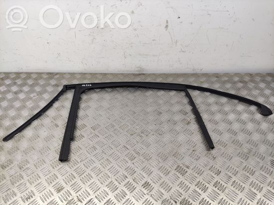 A1767351200 Mercedes-Benz A W176 Rubber seal rear door window/glass ...