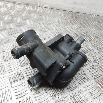 Volkswagen PASSAT B5.5 Thermostat/thermostat Housing 032121111 ...
