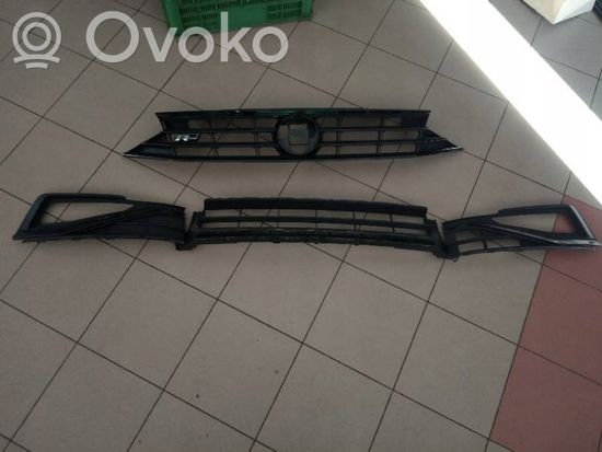 Volkswagen PASSAT B8 Front bumper upper radiator grill | EzParts - Used ...