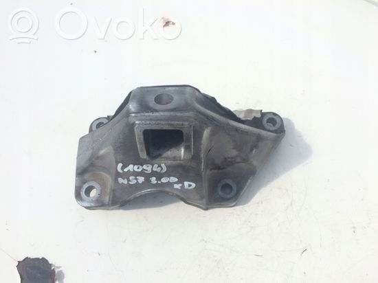 BMW 5 F10 F11 Engine mounting bracket | EzParts - Used Auto Parts