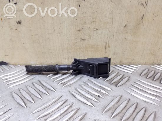 Volkswagen Transporter - Caravelle T5 Windshield Washer Spray Nozzle ...