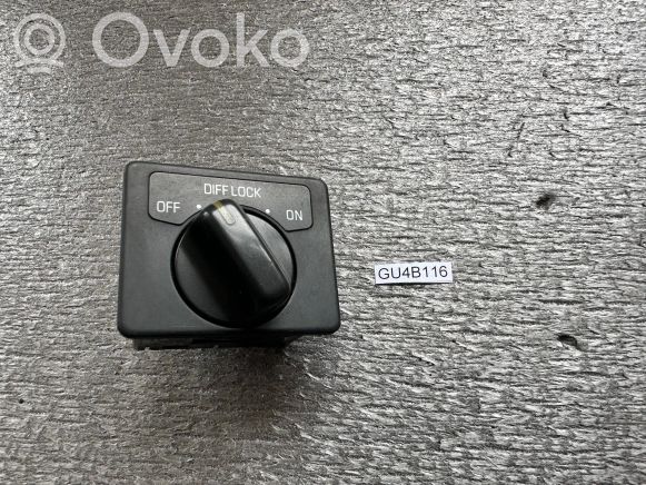 25535VD200 Nissan Patrol Y61 Differential lock switch, 40.00 € | RRR