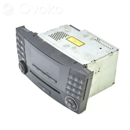A2118705089 Mercedes-Benz E W211 Radio/CD/DVD/GPS head unit, 33.77 € | RRR
