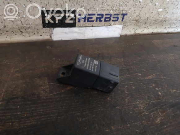 9803299780 Citroen Jumpy Glow plug pre-heat relay, 25.00 € | RRR