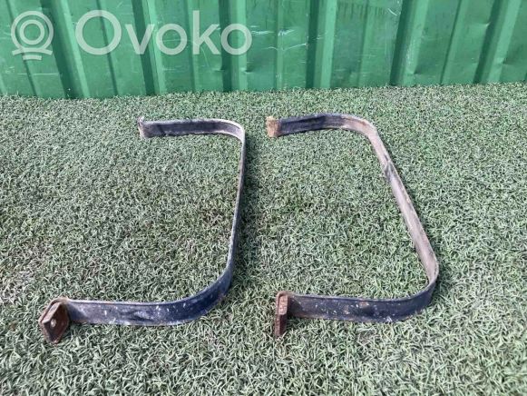 504136597 Iveco Daily 4th gen Fuel tank mounting bracket, 28.26 € | RRR